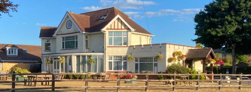 Golden Bowler Pub - Stubbington